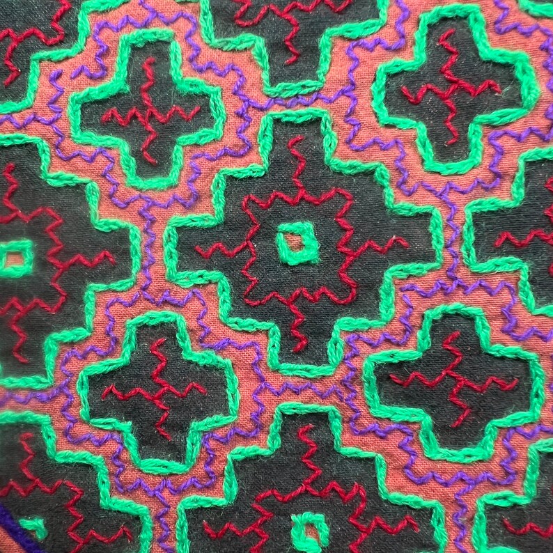 Shipibo Patch Circular Tapestry,embroidered Altar Cloth,ayahuasca Textile,shamanic Home Décor ...