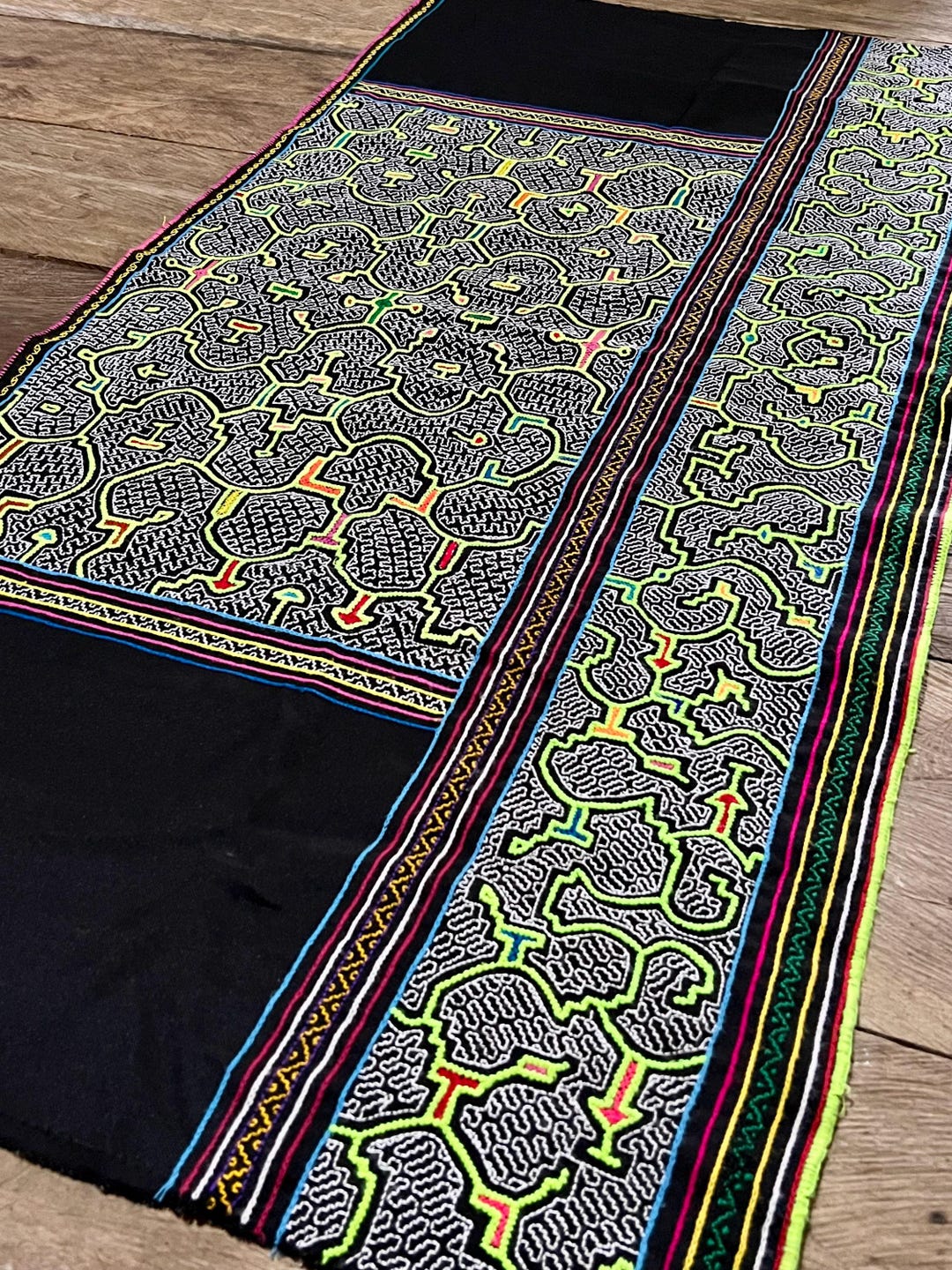 Shipibo Tapestry 147x76cm, Altar Cloth, Ayahuasca Wall Hanging ...