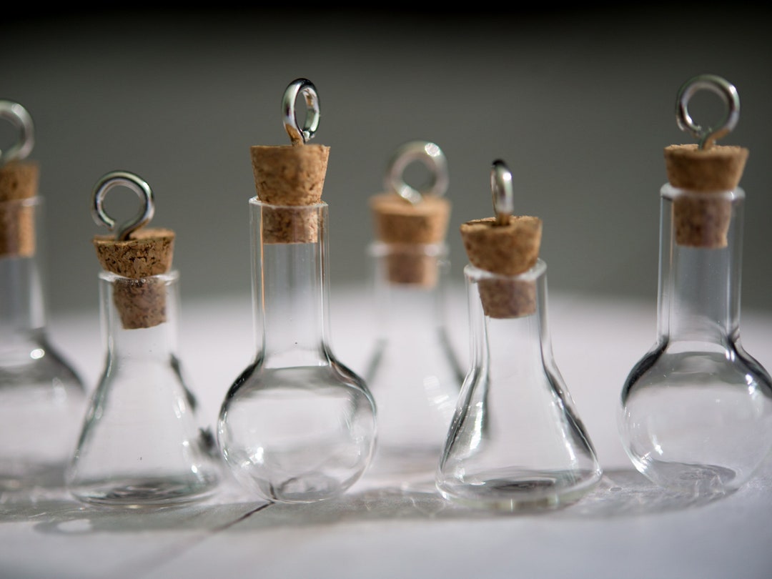 Small Glass Bottles and Vials Miniature Flasks Lab Equipment Clear ...