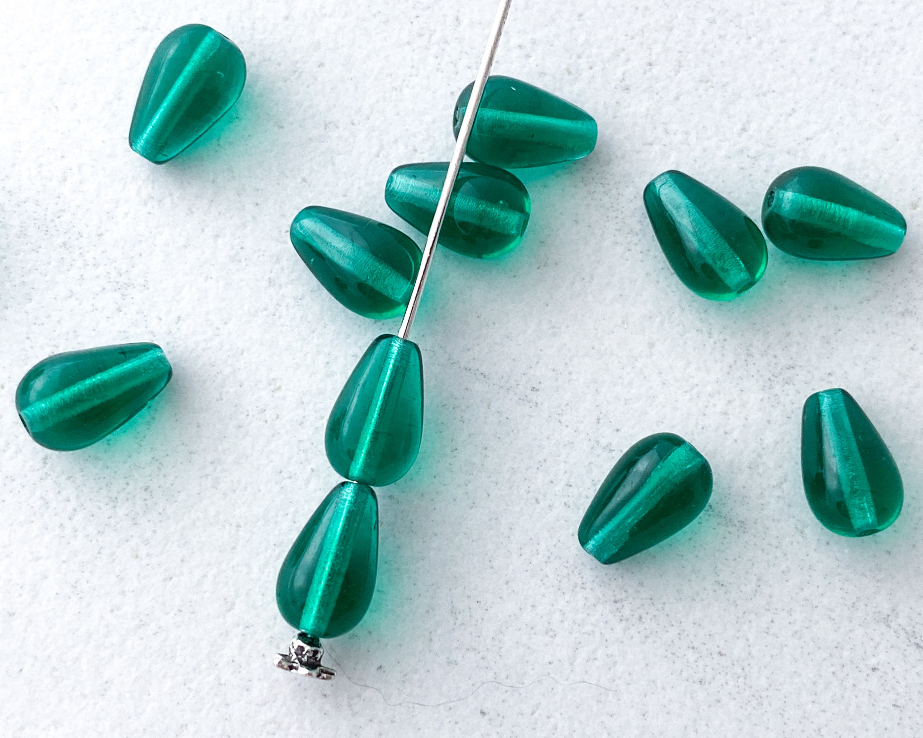 Green Teardrop Bead Emerald Green Glass 10x6mm Center Drilled - Etsy Canada