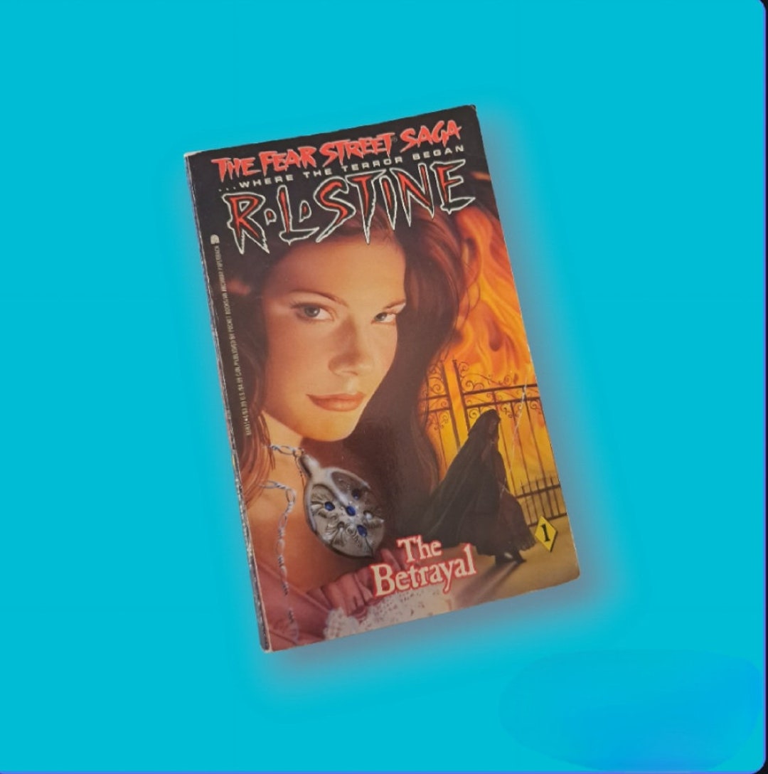 R.L. STINE the Fear Street Saga #1 the Betrayal - Etsy Canada