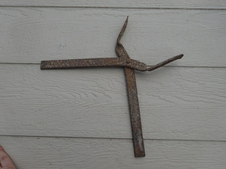 Primitive/antique/rustic Blacksmith Tongs - Etsy