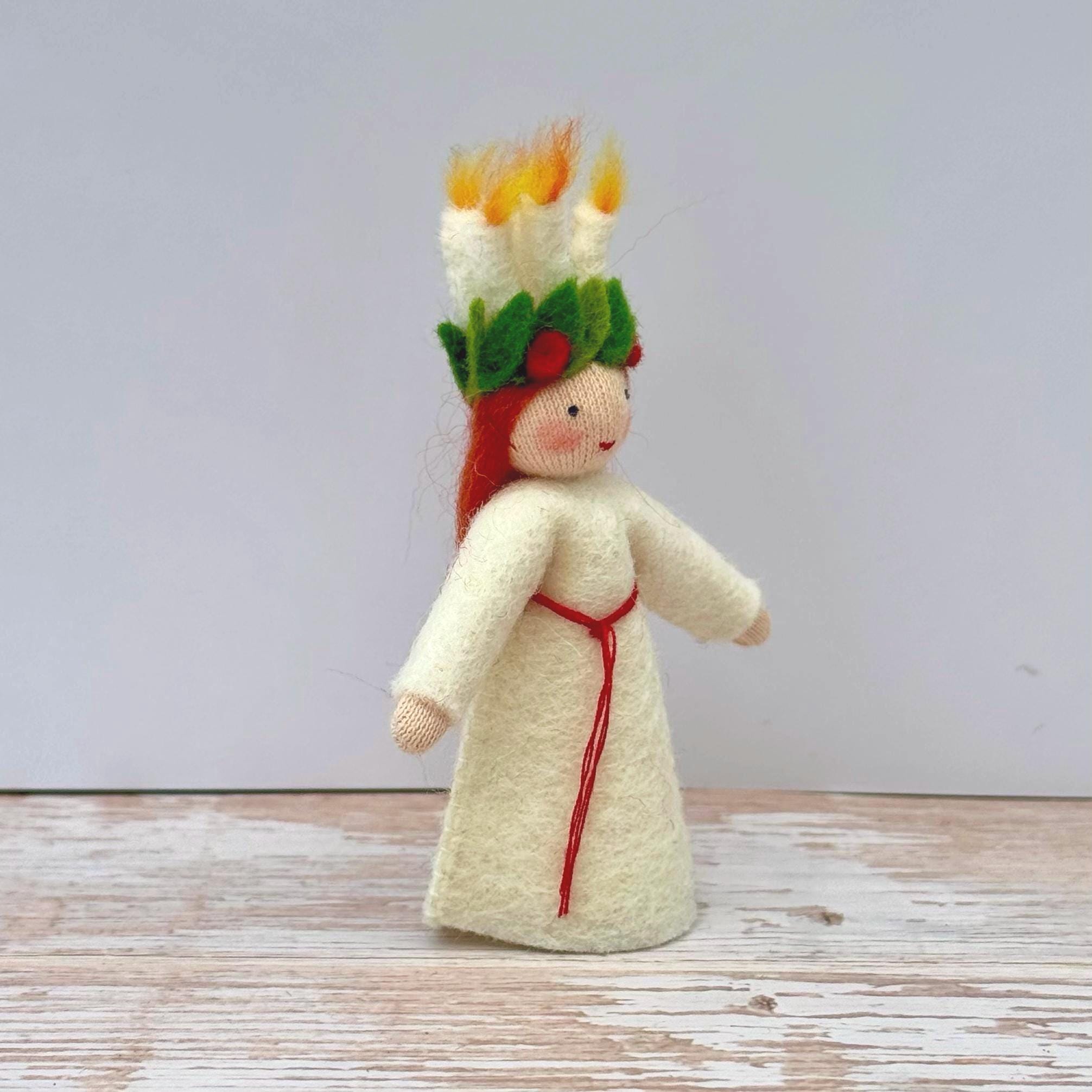 Santa Lucia mit Kerze Krone Waldorf Puppe, mit beweglichen Armen ...