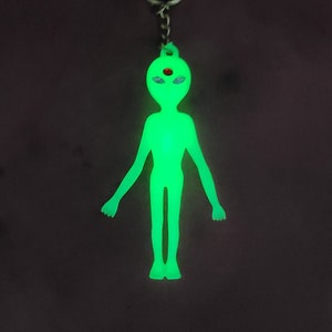 Vintage Plastic Alien Keychain Large Glow in the Dark Alien With ...
