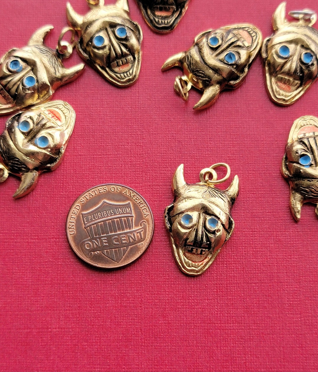 One Vintage Devil Face Charm (1pc) Gumball Vending Machine Metal Demon ...