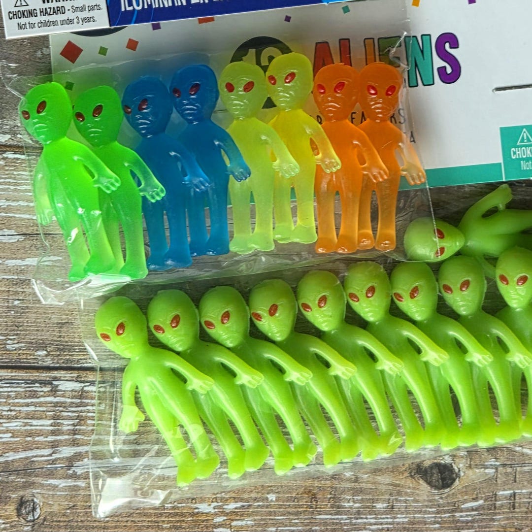 20 Retro Mini Jelly Aliens Glow-in-the-dark Rubber Party Favors ...