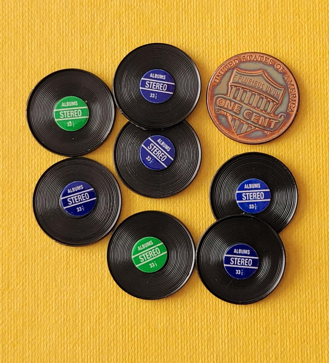 7 Miniature Plastic Records Double Sided Tiny Vinyls 18mm Dollhouse ...