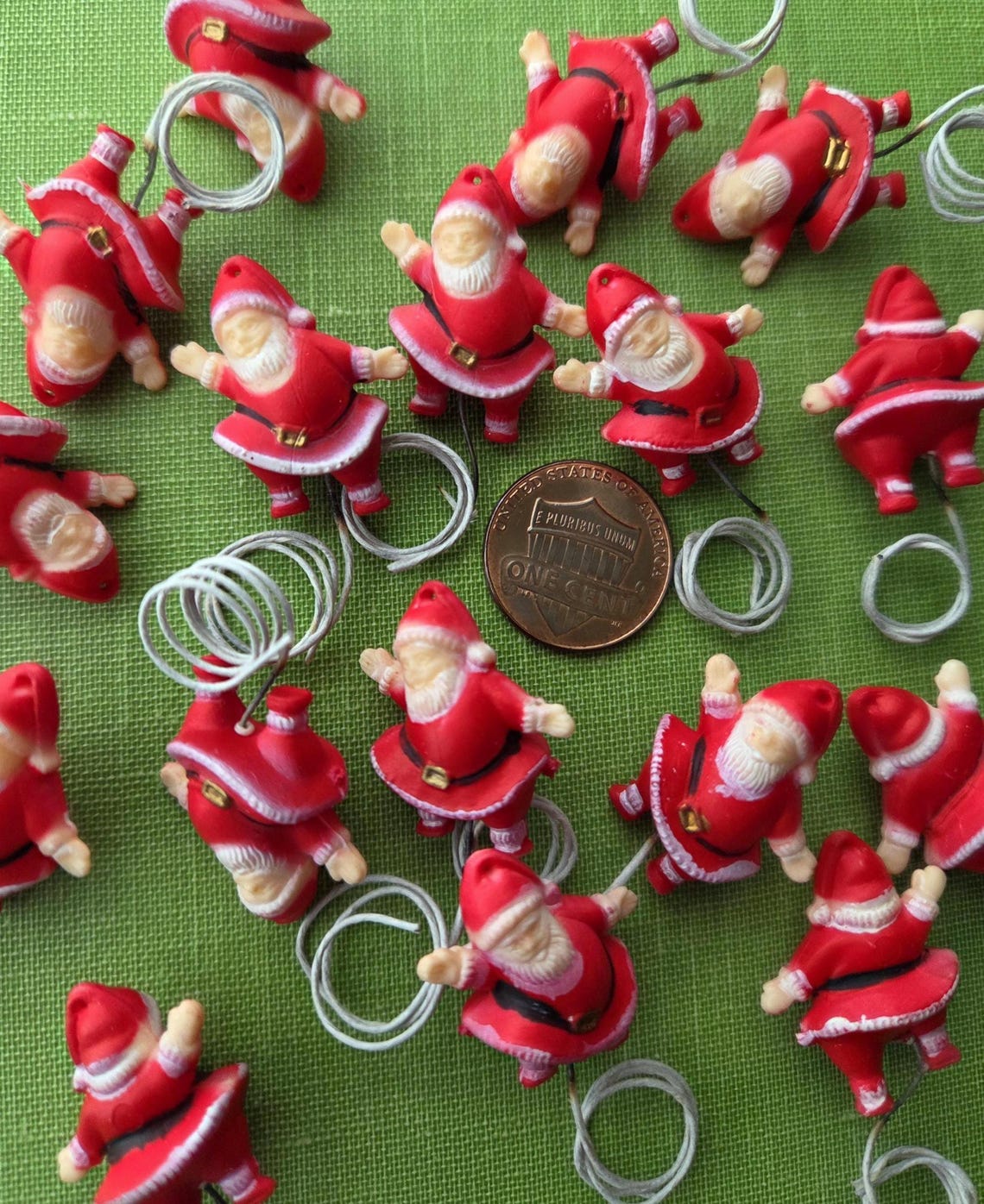 5 Vintage Miniature Dancing Santa Wire Picks (5pcs) Tiny Plastic ...