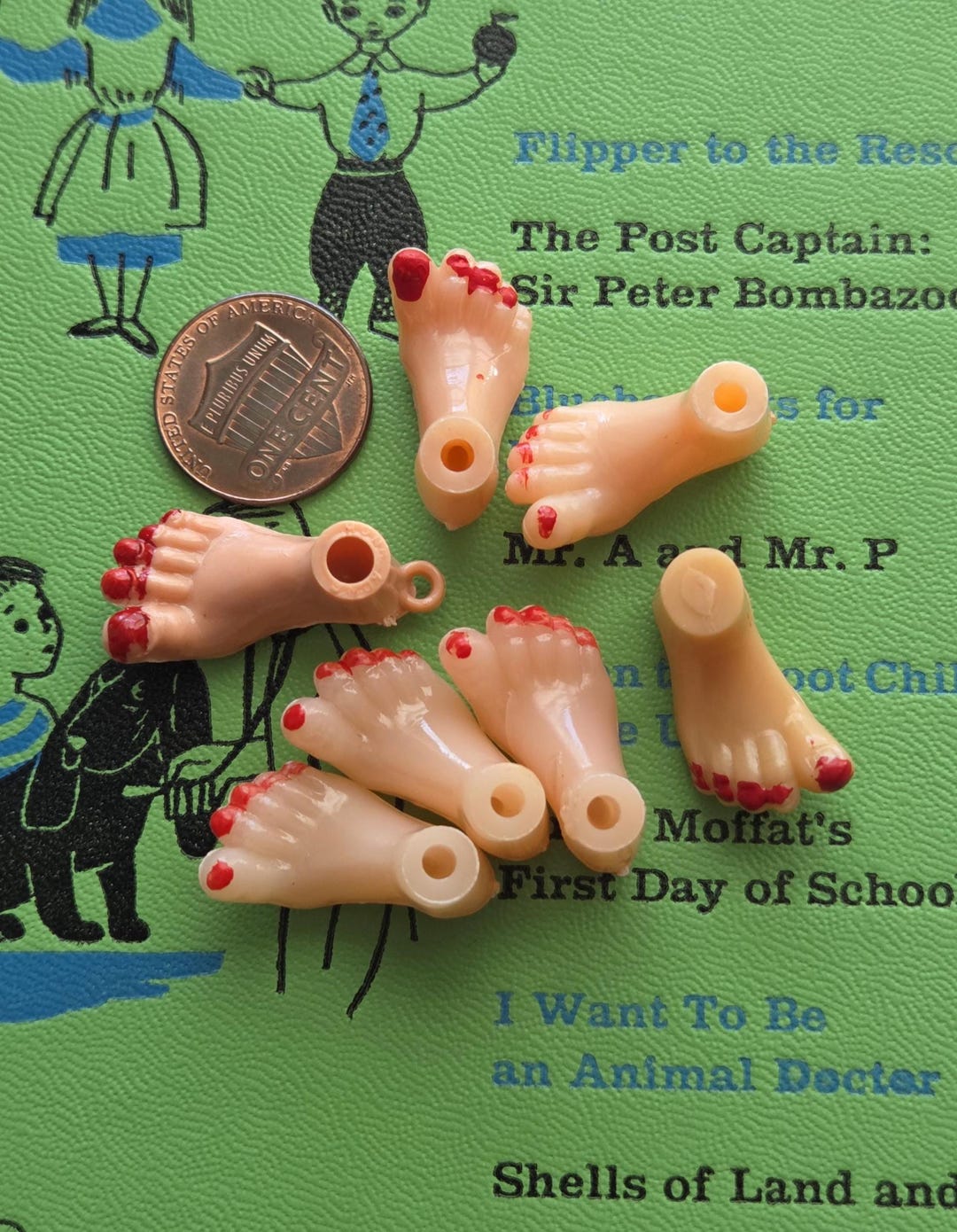 7 Vintage Miniature Plastic Feet Ugly Foot Mix Gumball Machine Prize - Etsy