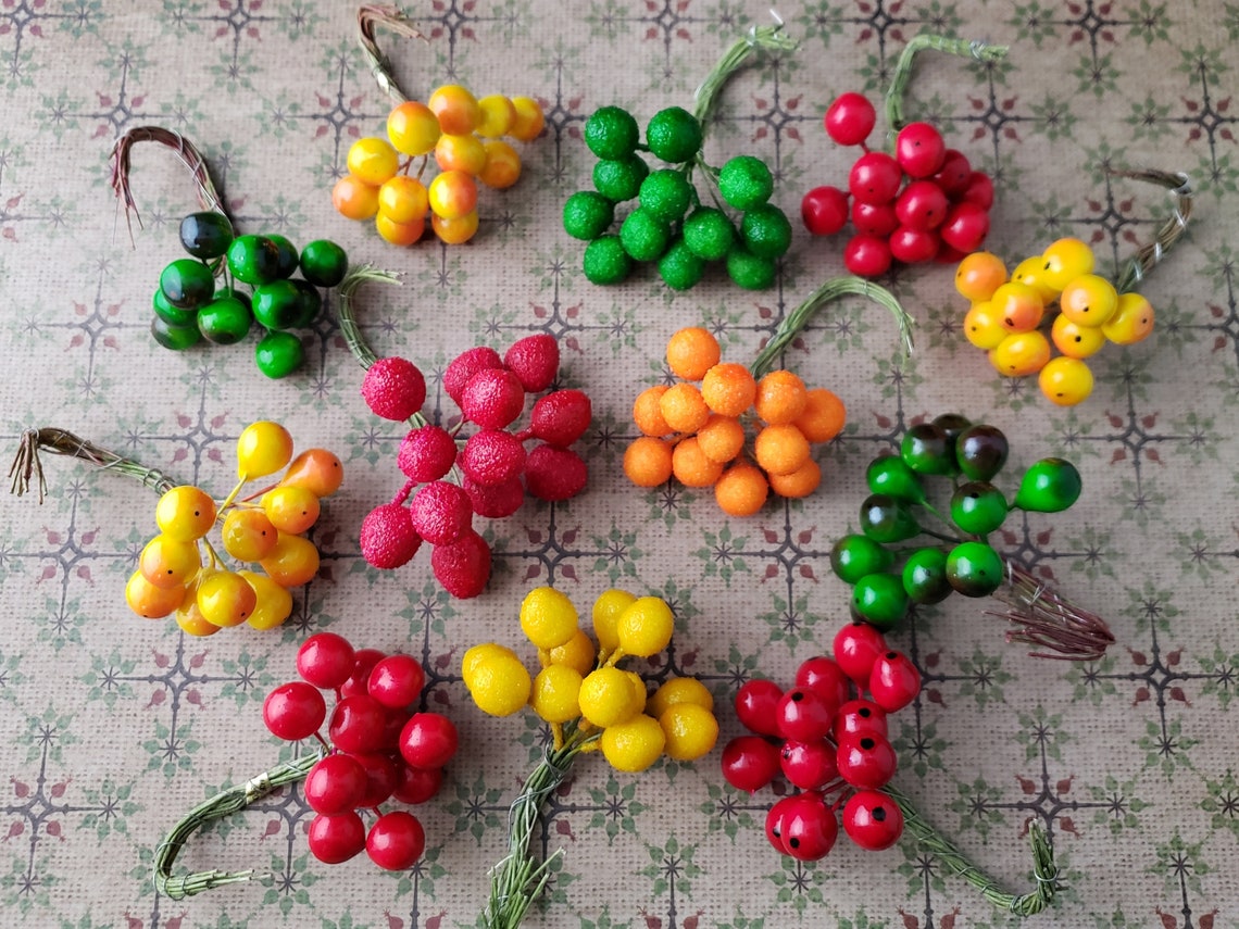 12 Bundles Vintage Fruit Berry Wire Picks Stamens Pips - Etsy