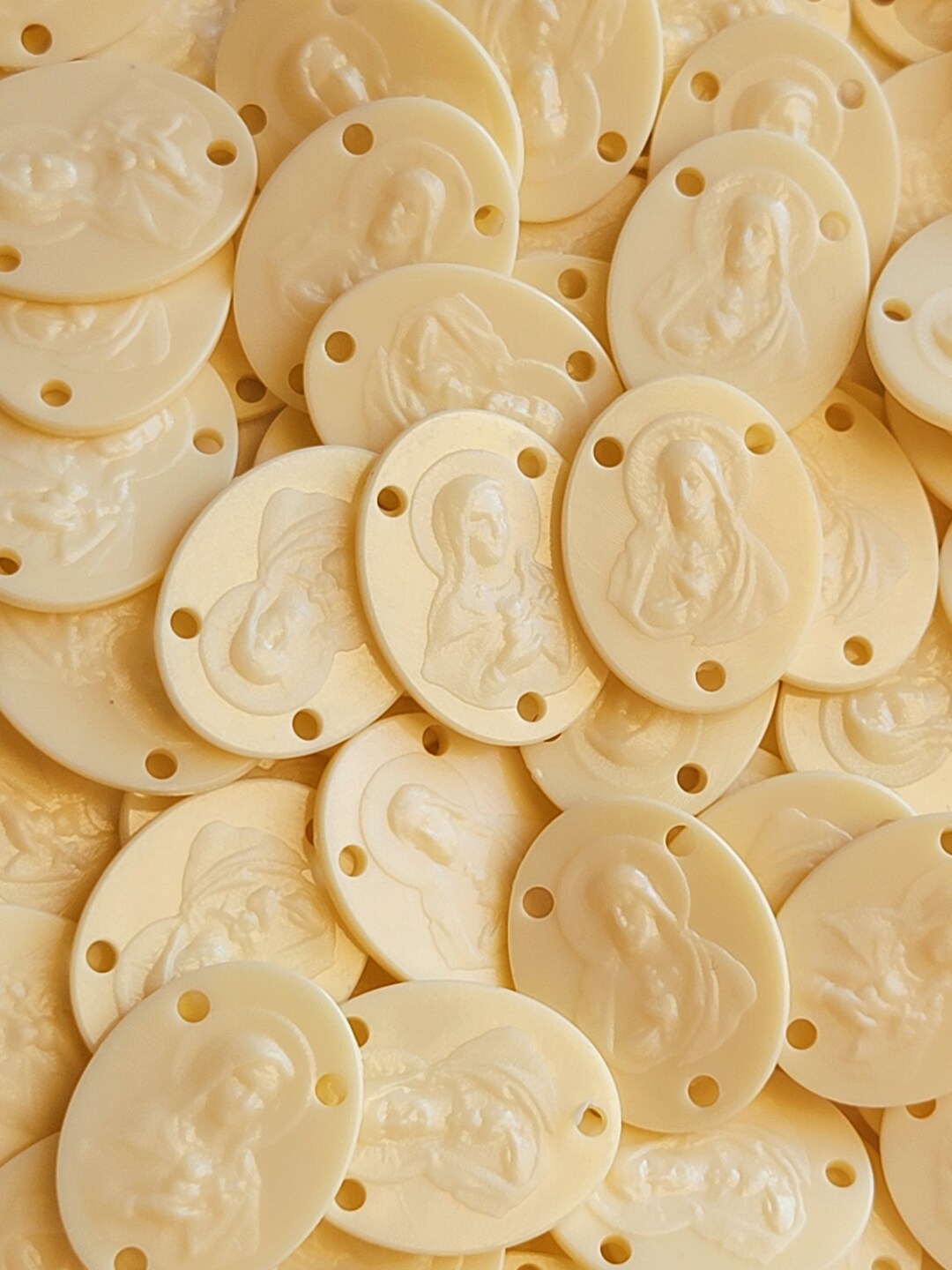 20 Plastic Ivory Rosary Centers (20pcs) Cream Rosary Parts Supplies ...