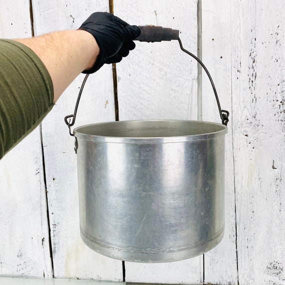 Aluminum Pot