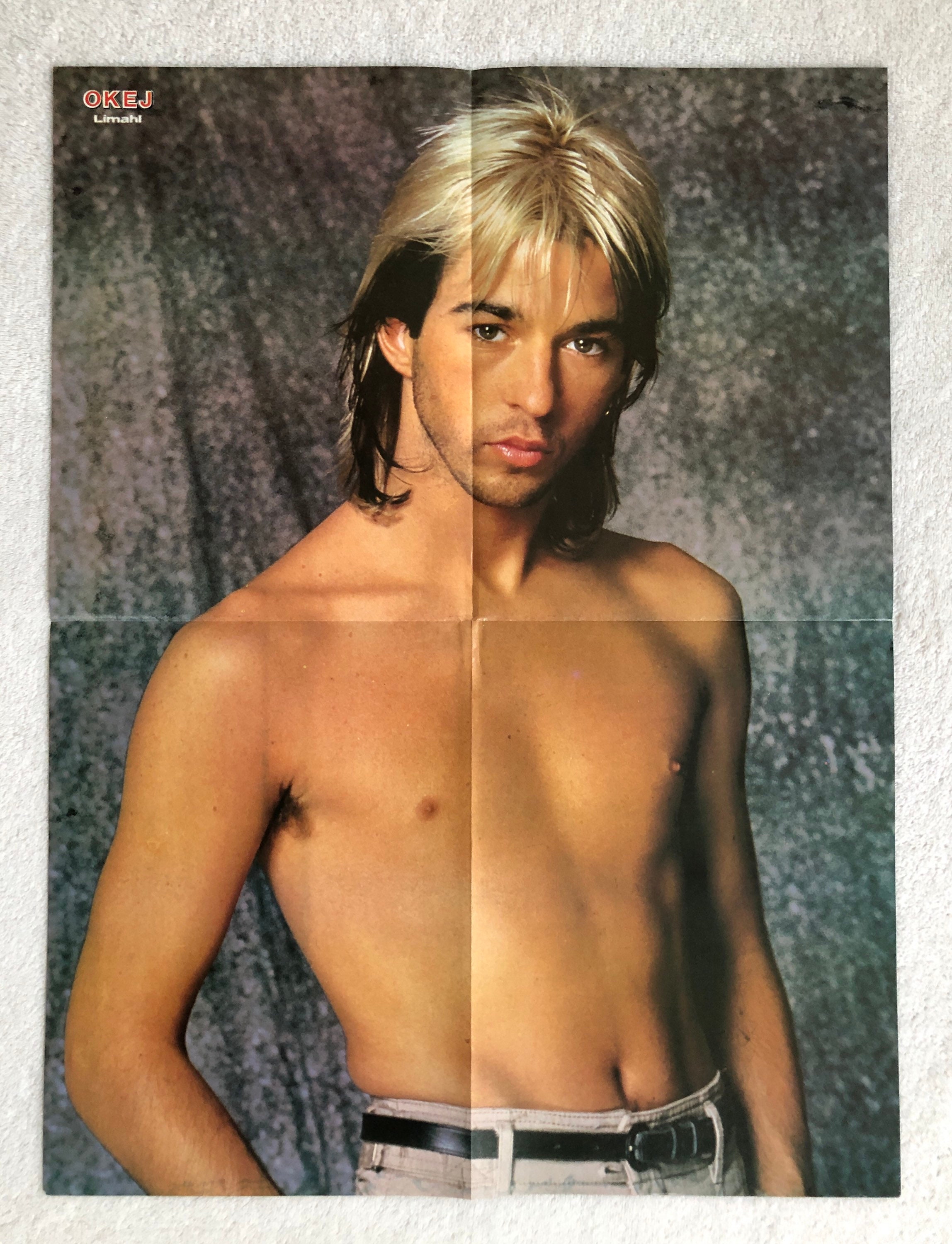 Tom Frederic Shirtless