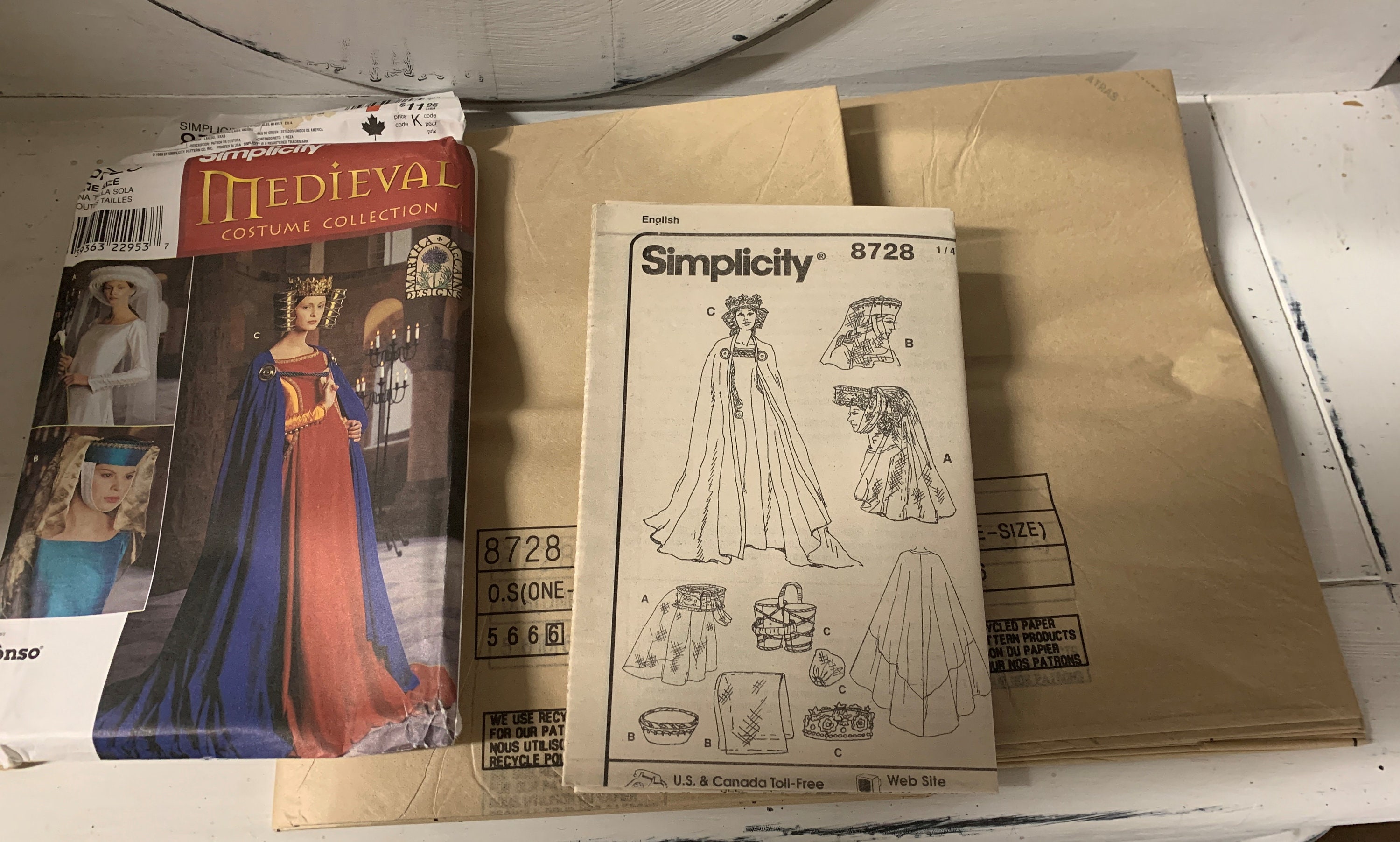Medieval Costume Collection Pattern, Simplicity 8728, Cape and ...