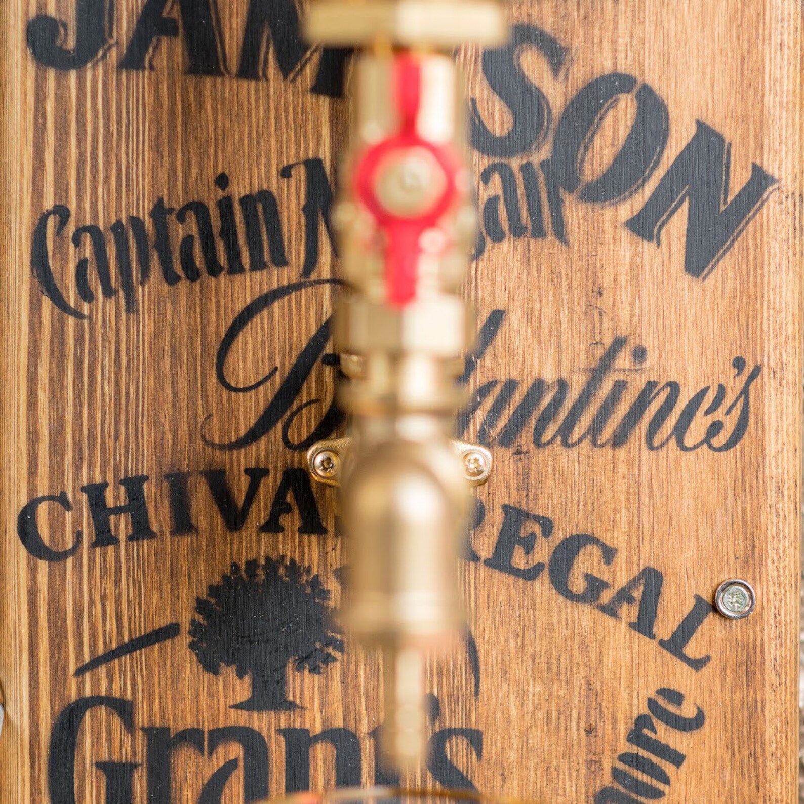 Wall Dispenser for Alcohol Whiskey Stand for Home Bar Jack Daniels ...