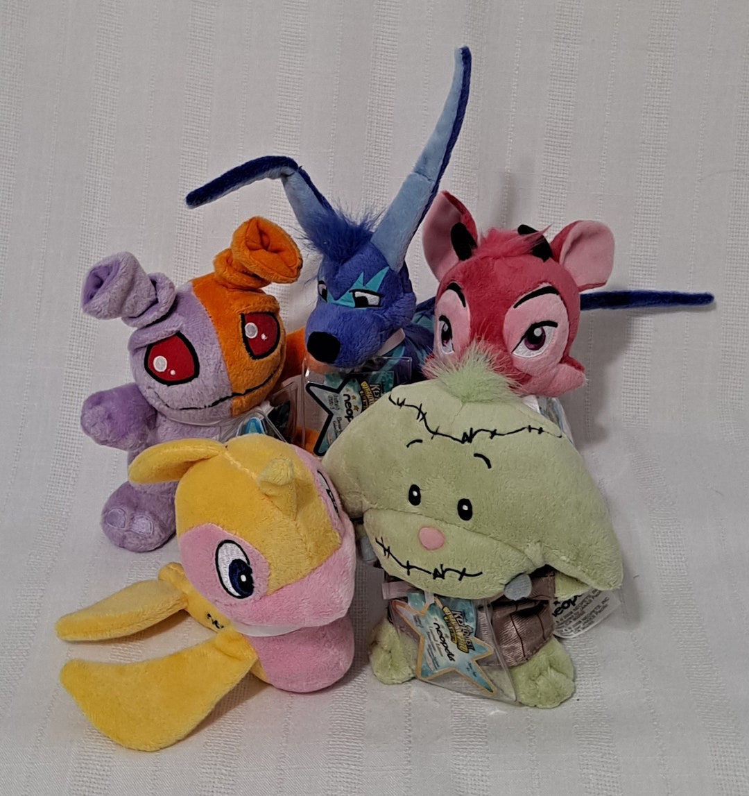 New Sealed Virtual Keyquest Code Jakks Pacific Neopets Red Ixi Limited ...