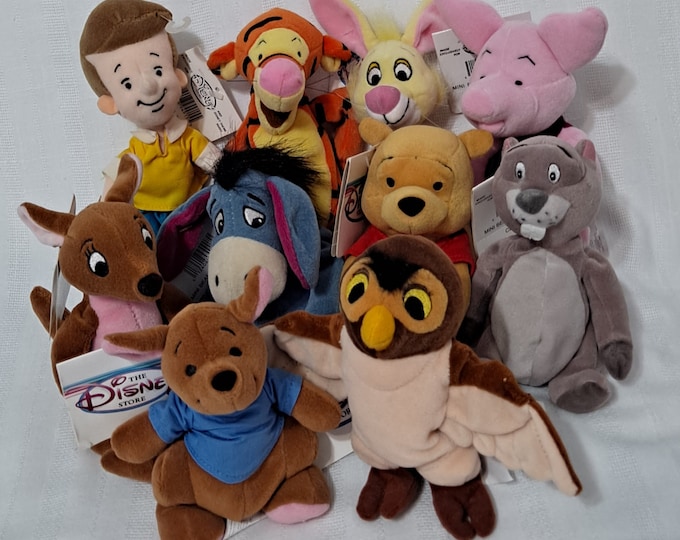 Disney Store Park Winnie the Pooh Christopher Robin Tigger Piglet ...