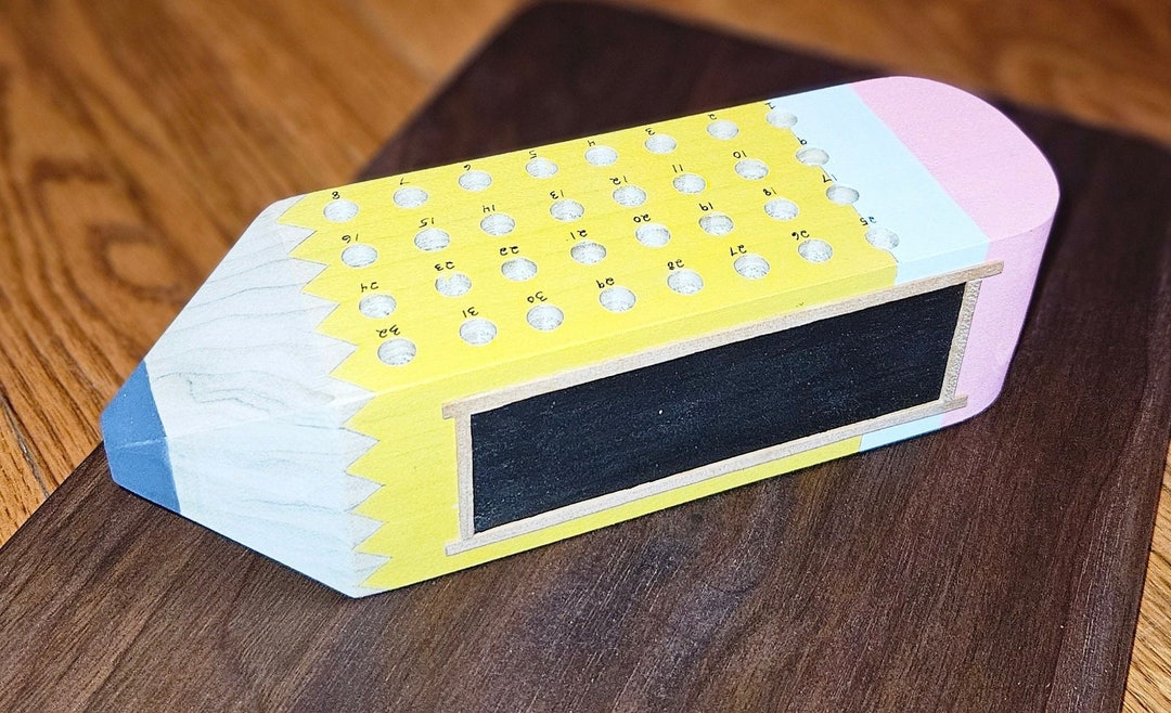 Classroom Pencil-shaped Pencil Organizer With Chalkboard Paint Frames ...