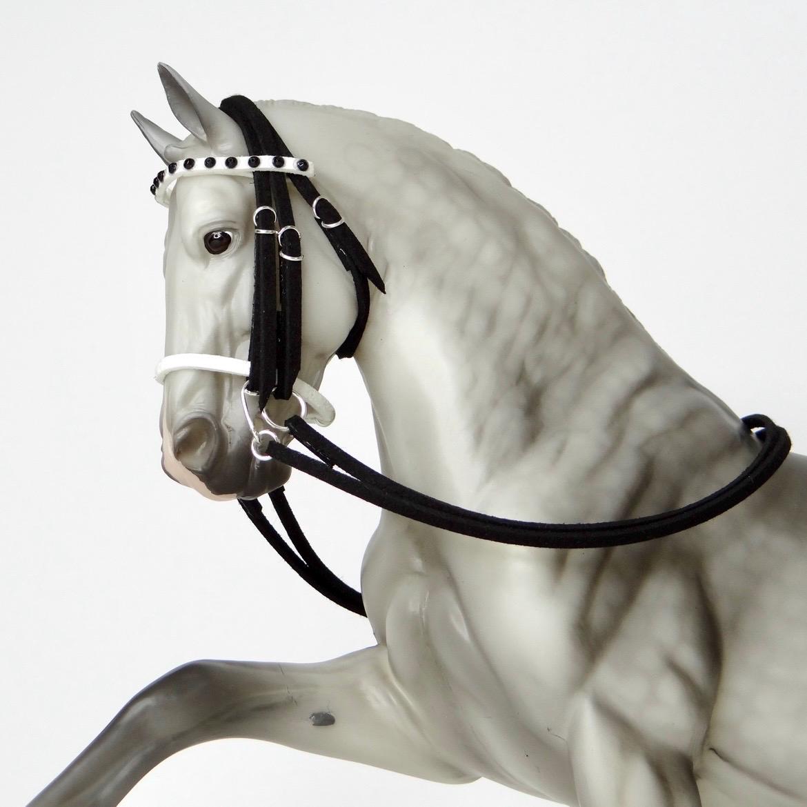 Breyer Traditional 1:9 Scale Model Horse Tack Black Bridle With Gems ...