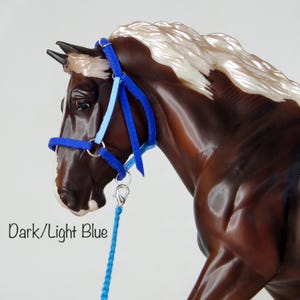Breyer Traditional 1:9 Scale Model Horse Tack Multi-colour Halter ...