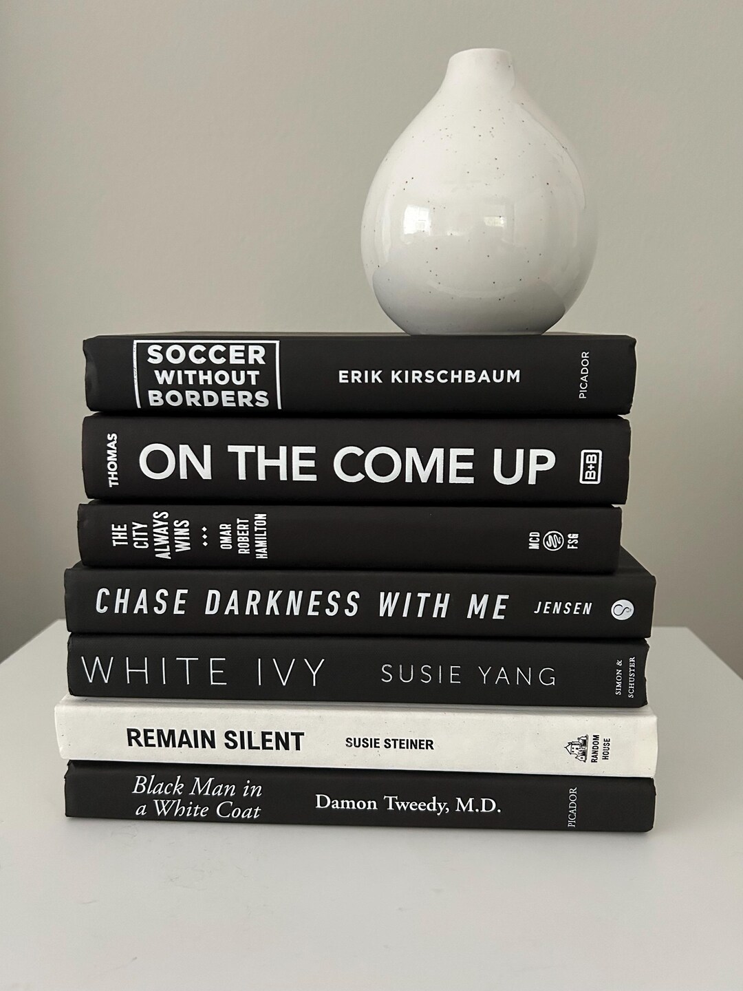 Black and White Book Stack for Staging, Set of 7 Stackable Books, Black ...