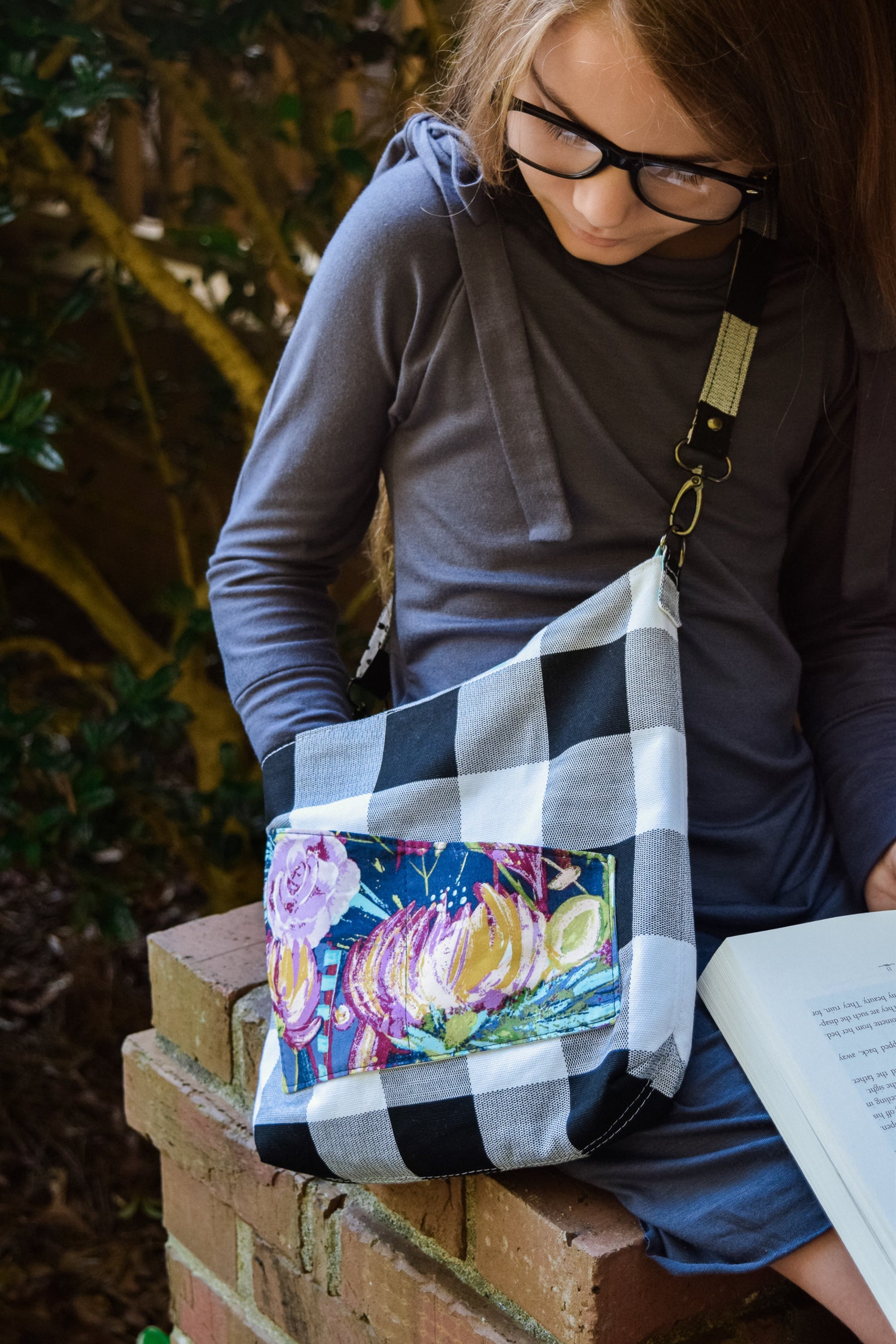 Simple Cross Body Bag Pattern, Adjustable Strap Purse, A21 Fundraiser ...