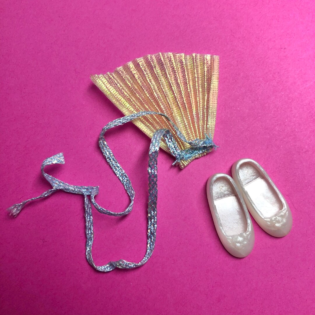 Lady Lovely Locks Enchanted Island Accessories Lot - Shoes & Shell Hair ...