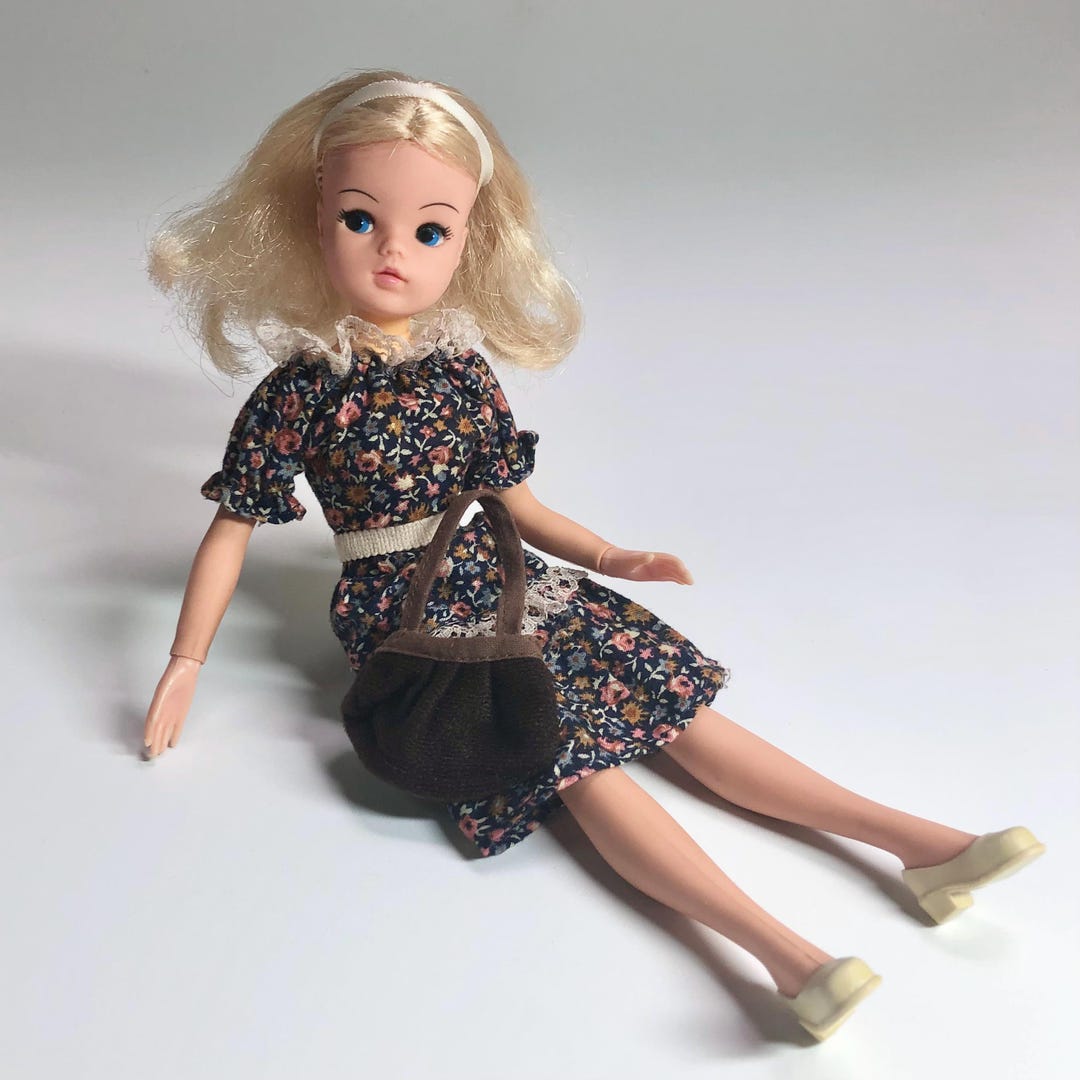 1978 Sindy Doll - With Original Floral Dress & Shoes - Marx Toys, 70s ...