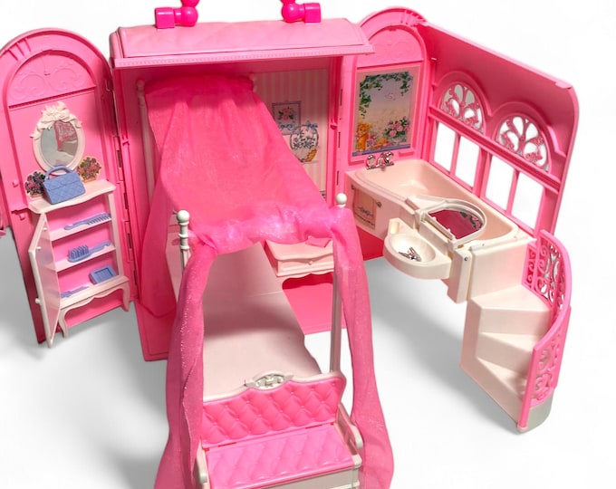 Vintage Barbie Bed & Bath Playset House + Accessories - Fold up Pink ...