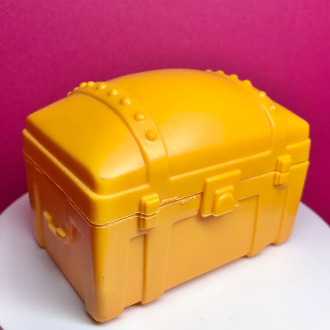 Berry Happy Home ATTIC Trunk Strawberry Shortcake Dollhouse Furniture ...