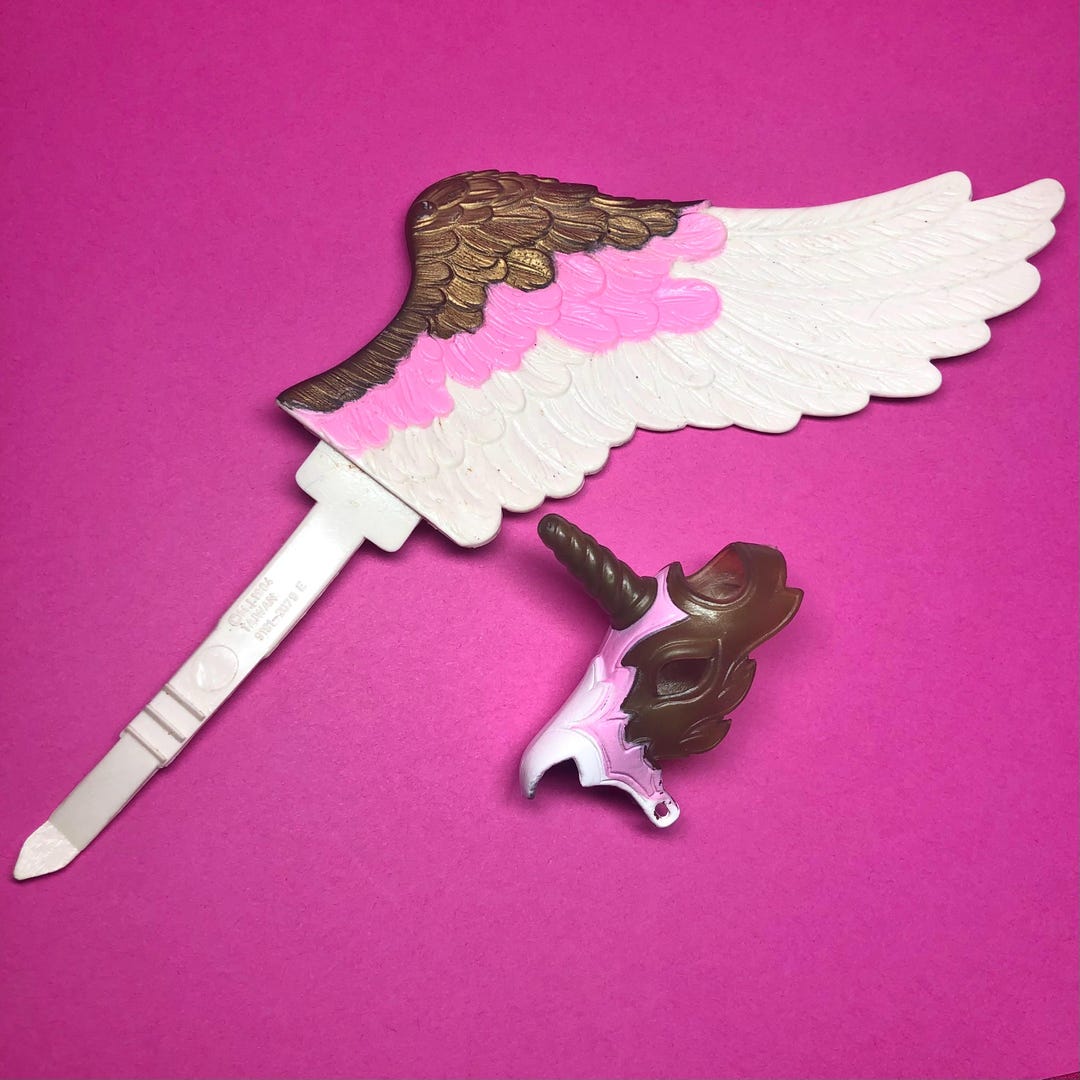 80s She-ra Swift Wind Helmet & Wing Accessories - 80s Princess of Power ...
