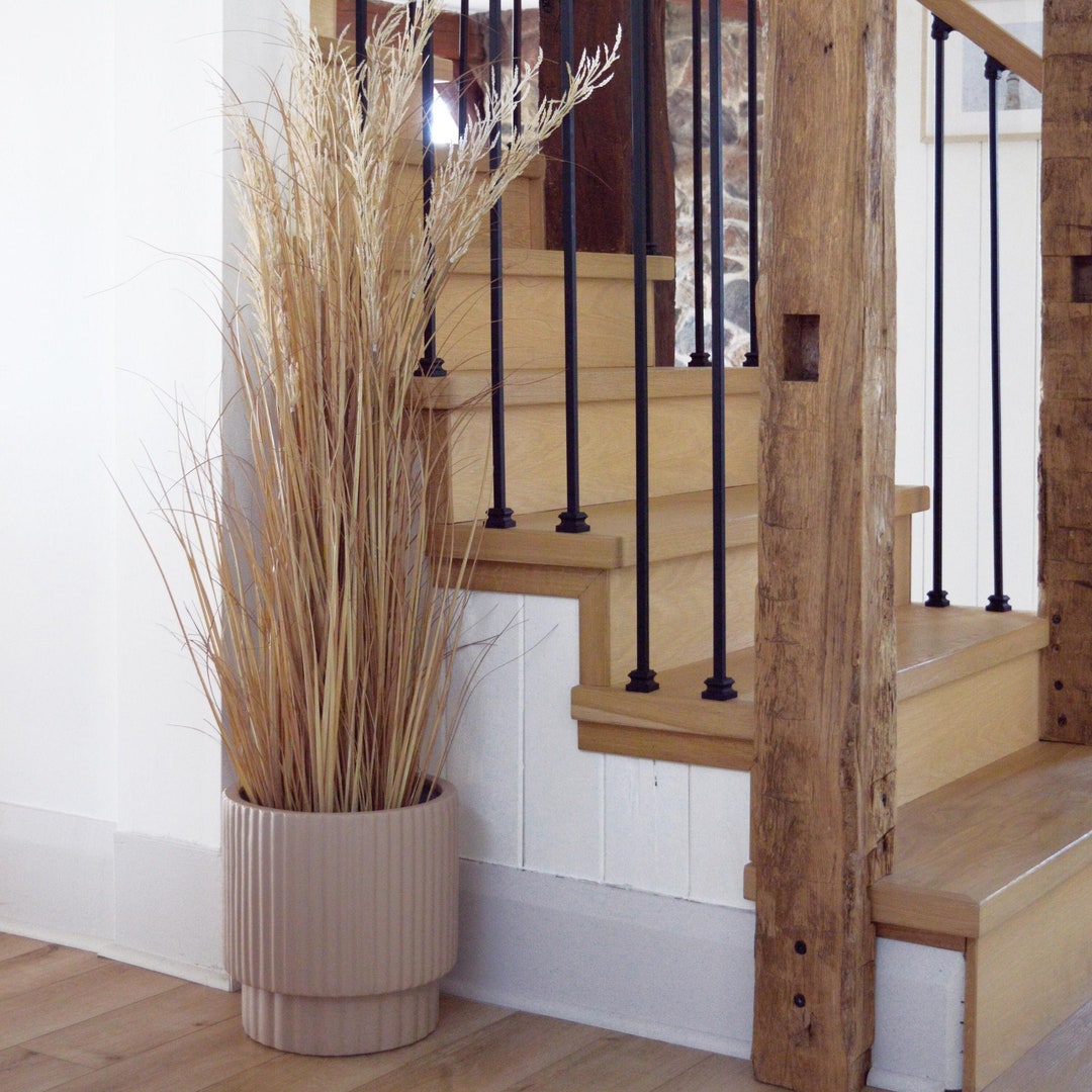 Matte Beige Ridged Cylinder Plant Pot, Hand Painted Planter, Modern Pot ...