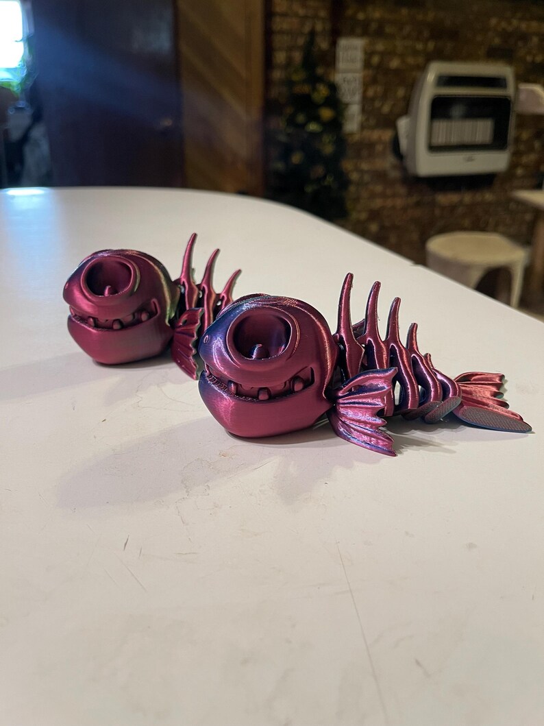 Articulated 3D Printed Googly Eye Fish Skeleton | Funny Desk Toy ...