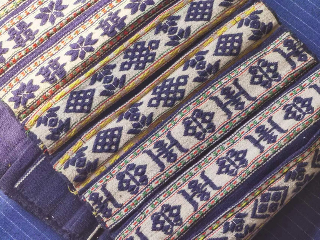 Vintage Indigo Blue Handwoven Fabric Scraps With Beautiful Trim ...