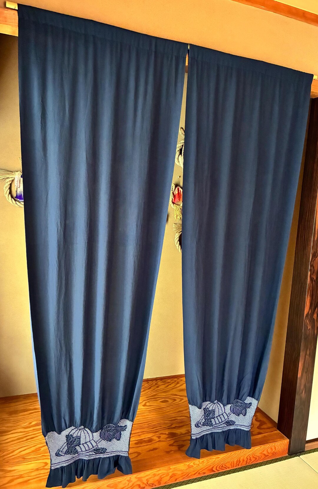 Noren（ Traditional Japanese Curtain） Made With a One-of-a-kind Vintage ...