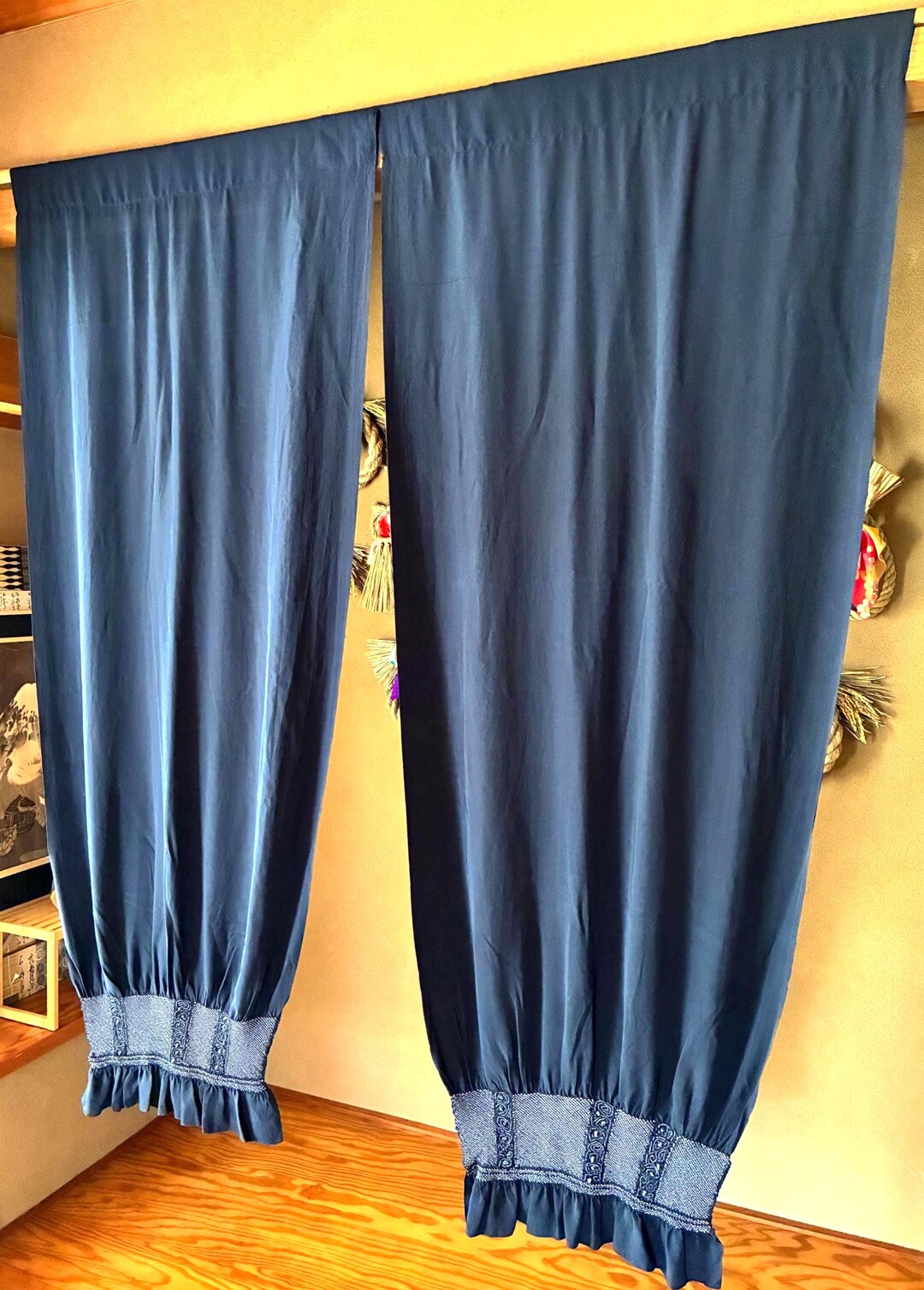 Noren（ Traditional Japanese Curtain） Made With a One-of-a-kind Vintage ...