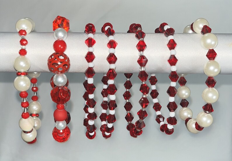 017 Set of 7 Crimson and Cream Mix of Faceted Scarlet Bicone Beads With ...