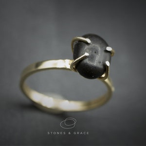 Black LAVA and Solid Gold Ring Icelandic Basalt Ring - Etsy Canada