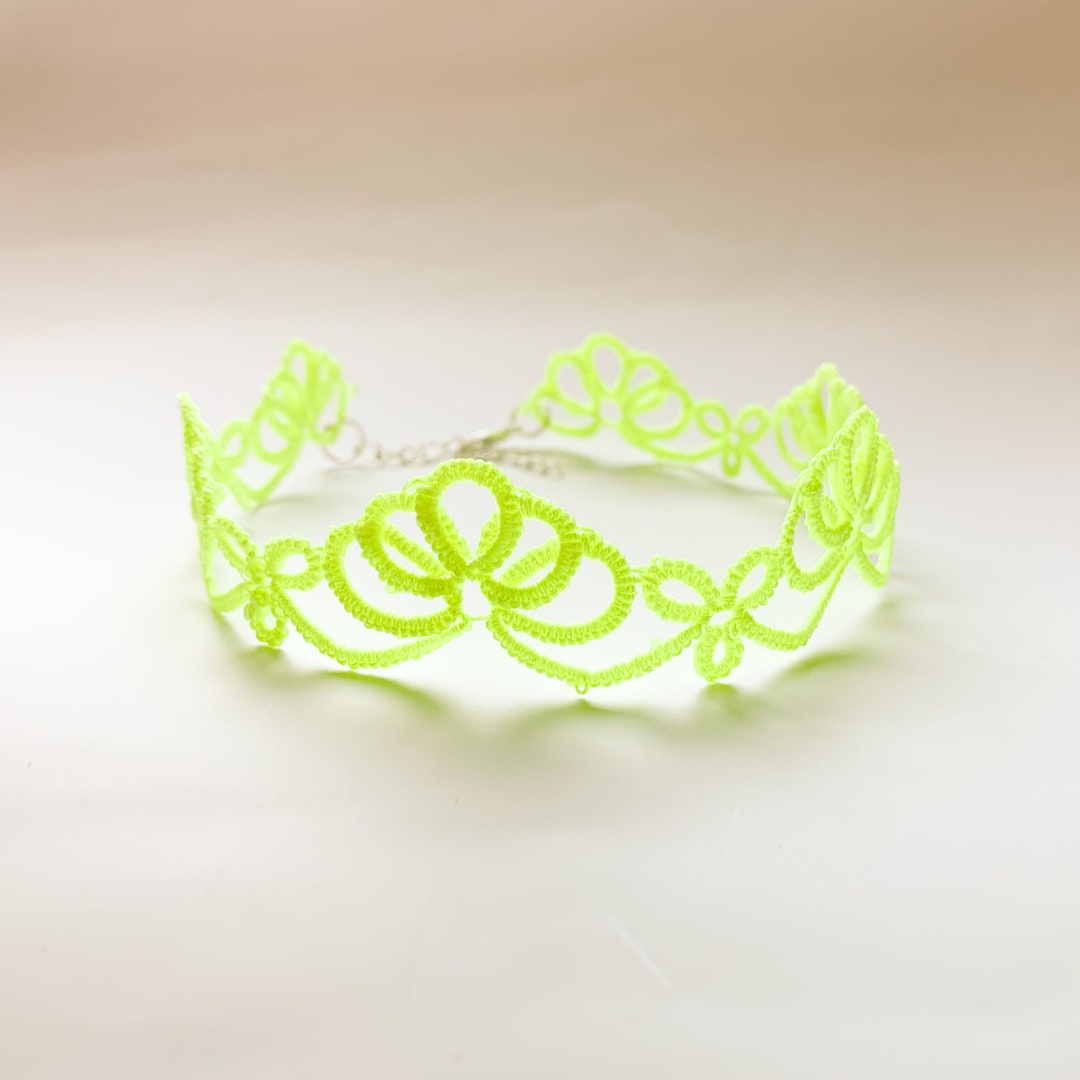 UV Reactive Glow-in-dark Acid Yellow Techno Choker: Rave Party ...