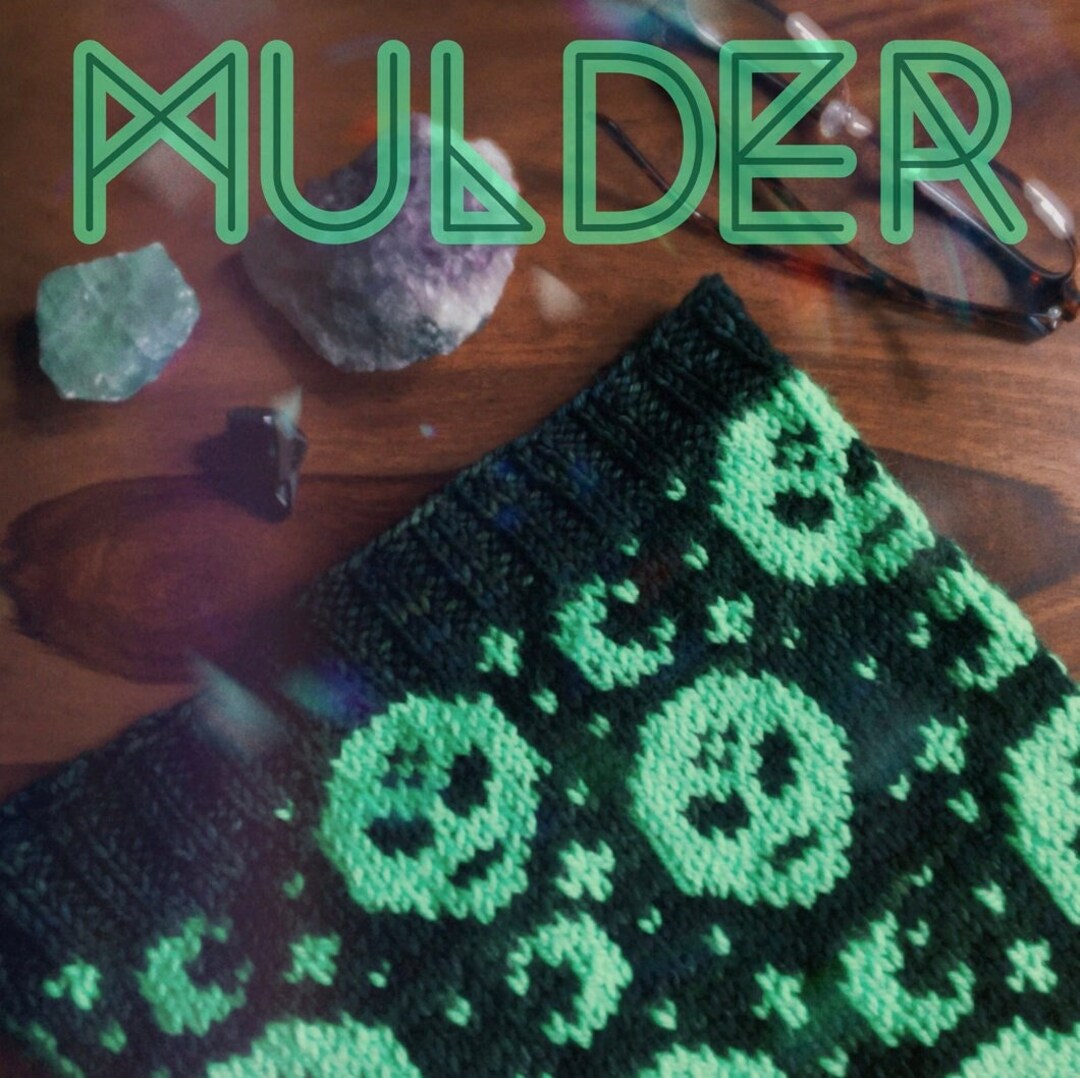 PDF Pattern - Mulder Cowl | Alien Outer Space Knit Colorwork Cowl ...