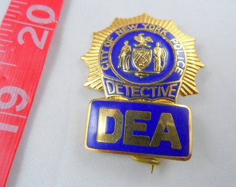 Dea Badge | Etsy