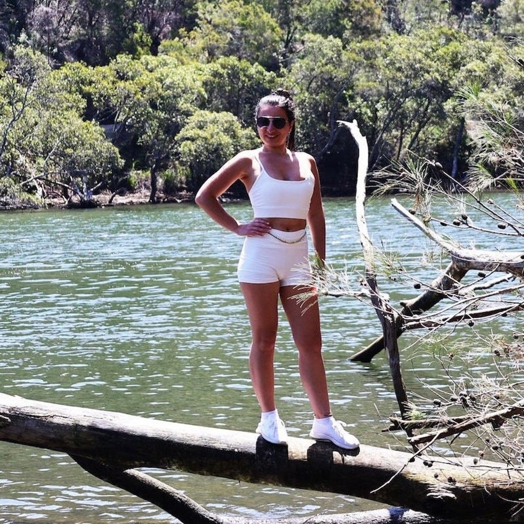 The White Manu - Entire 9-piece Sports and Everyday Outfit With ...