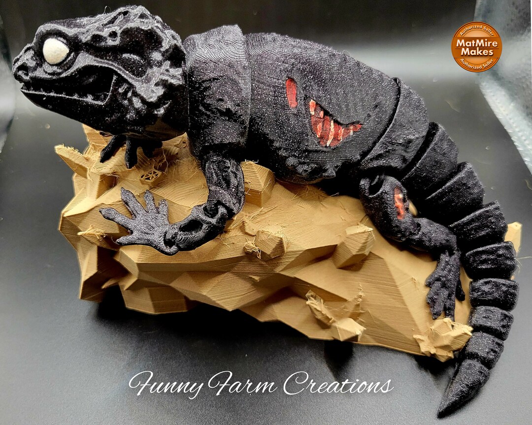 3D Printed Flexi Beardie the Zombie Bearded Dragon Halloween Bones ...