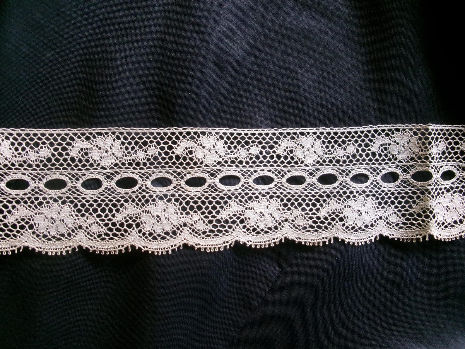 Vintage Cream Lace Trim, Beautiful Old Lace, About 5 Yards Total - Etsy