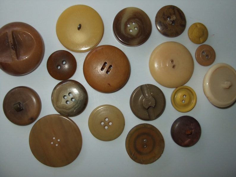 Vintage Lot of 18 Early Plastic Buttons Beige Cream and Tan - Etsy