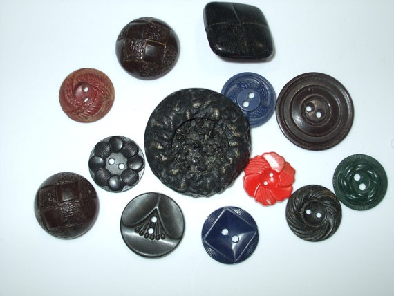 Vintage Lot of 13 Old Buttons Early Plastic Catalin and - Etsy