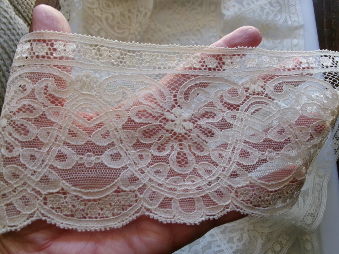 Vintage Cream Wide Lace Trim, Beautiful Old Wide Lace, About 3 Yards ...