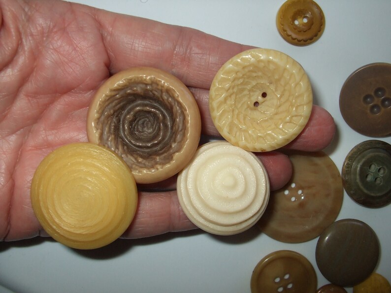 Vintage Lot of 18 Early Plastic Buttons Beige Cream and Tan - Etsy