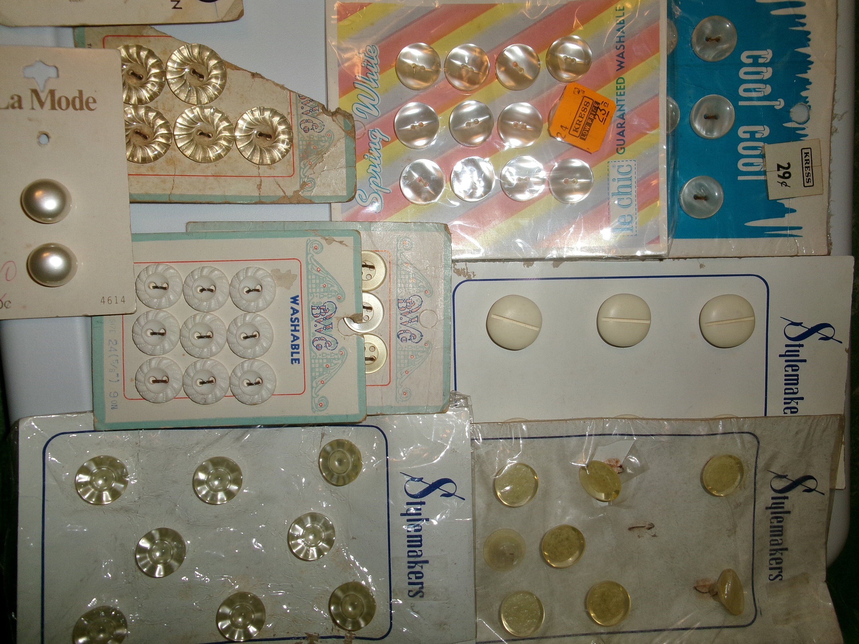 Vintage NOS Buttons, White, Clear, Faux MOP, Plastic Buttons on Cards ...