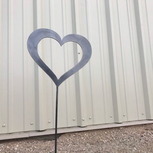 Heart Garden Stake | Metal Heart Garden Stake | Steel Garden Stake ...